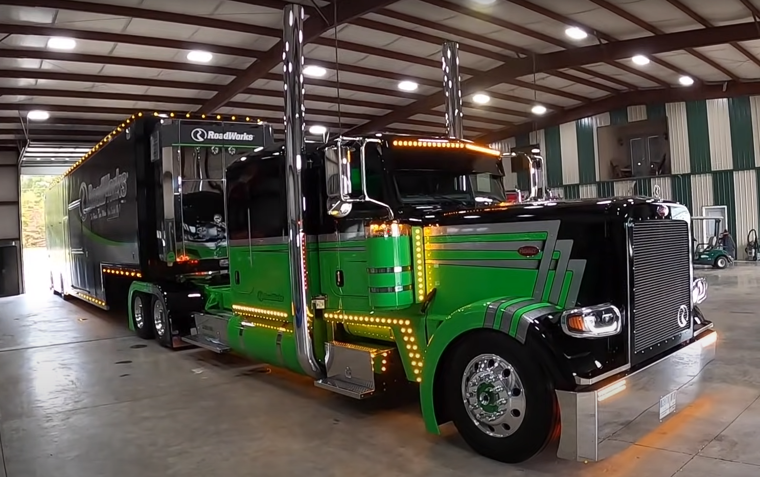 Peterbilt 389: Unleashing the Beast - A Totally Wild Custom Build ...