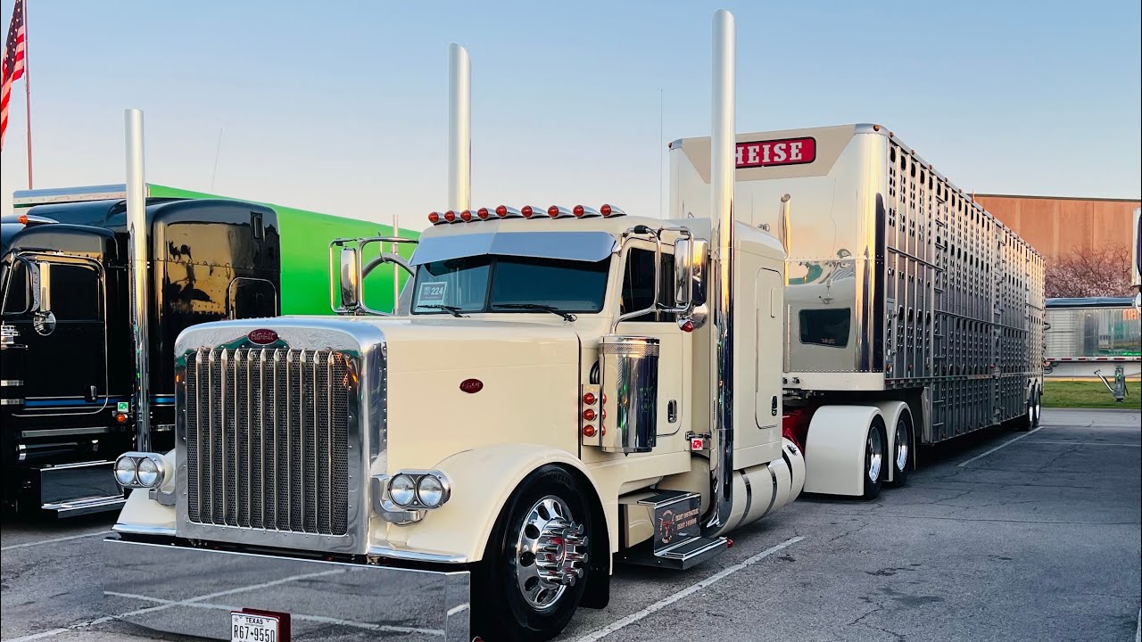 Road Beast: The Custom Peterbilt 389 Masterpiece - Driver First