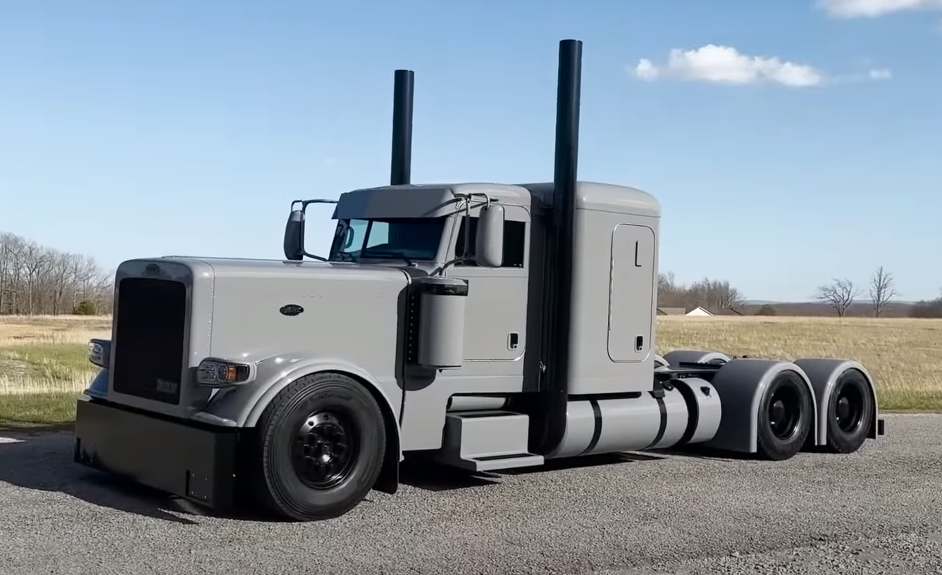 Absolute Beast: The Peterbilt 389 Black Out - Big Rig with Attitude ...