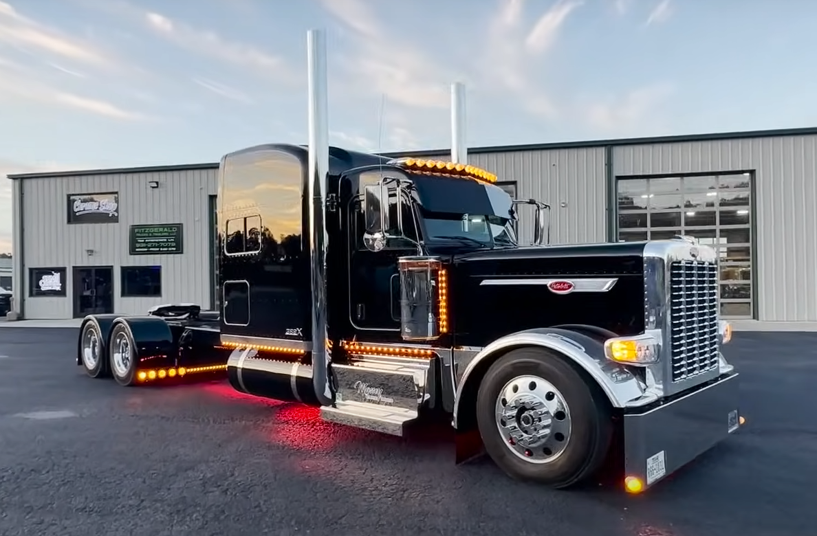 Masterpiece on Wheels: The Custom Peterbilt 389X Crafted for Troy ...