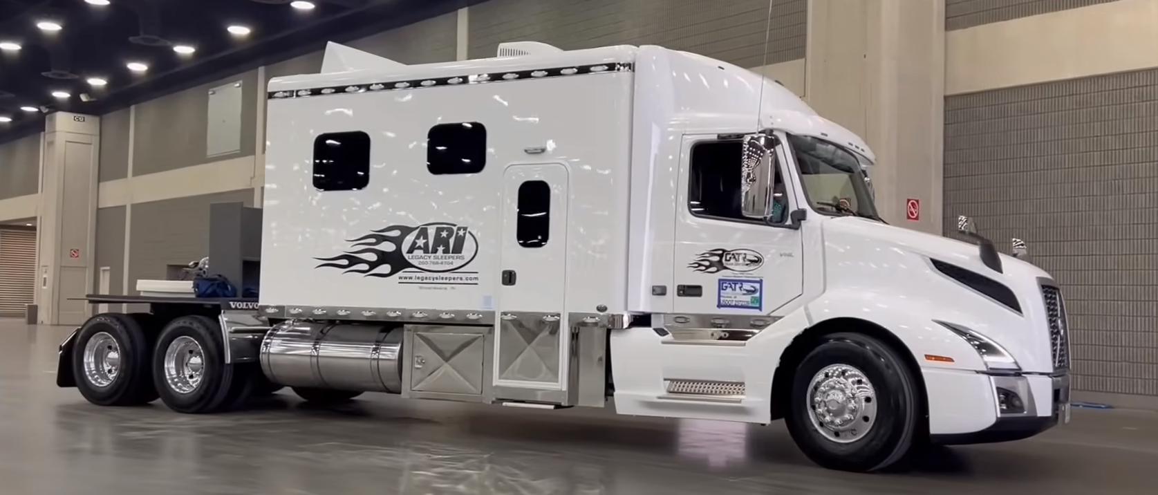 Unveiling the Titan: The 156" Mega Sleeper Volvo VNL64T300 D13 500 HP ...