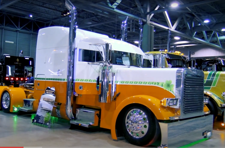 1999 Custom Built Peterbilt 379: A Classic Masterpiece of Power and ...
