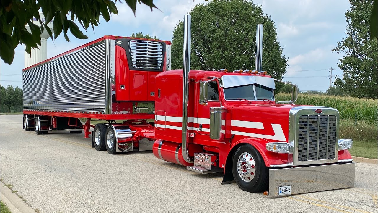 Road Beast: The Legendary 2014 Peterbilt 389 Custom Creation - Driver First