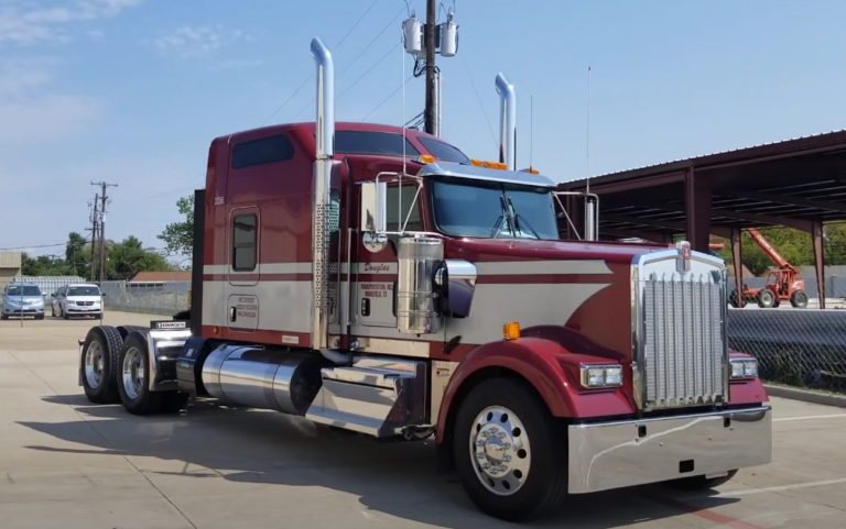Custom Excellence: 2020 Kenworth W900L – A Masterpiece of Modern ...