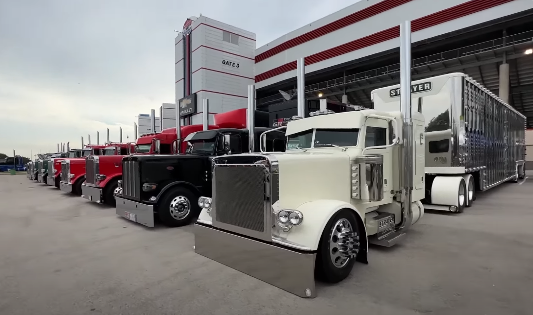 Wild Custom Peterbilt Combos: Texas Truck Show Extravaganza - Driver First